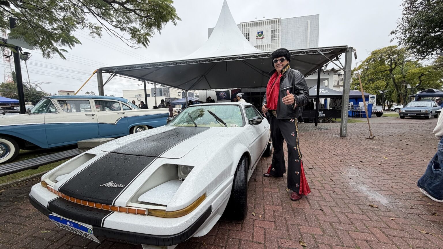 Carros raros colecionadores e "Elvis Presley" ao volante marcam o ...